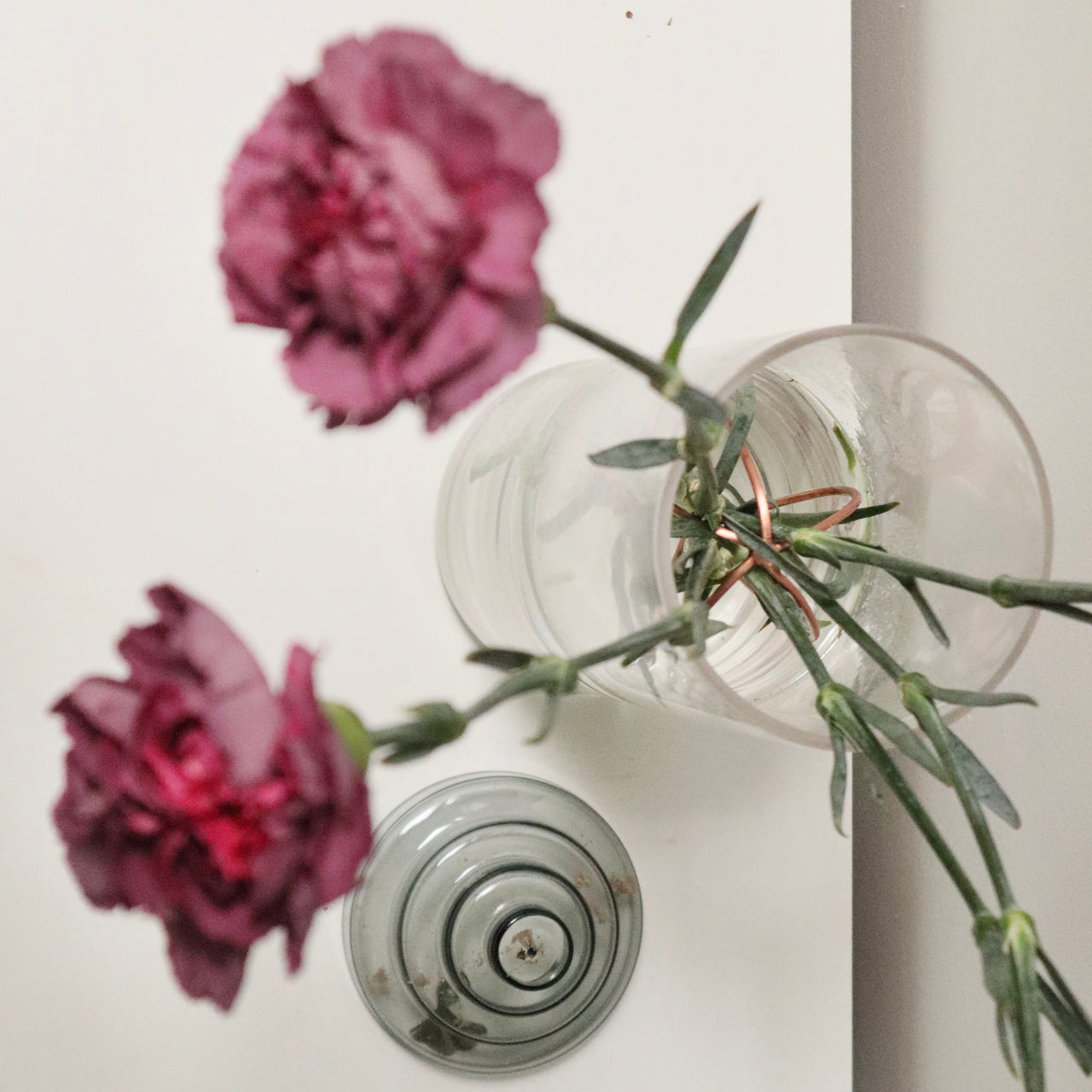 Copper Flower Frog – Kikkerland Design Inc