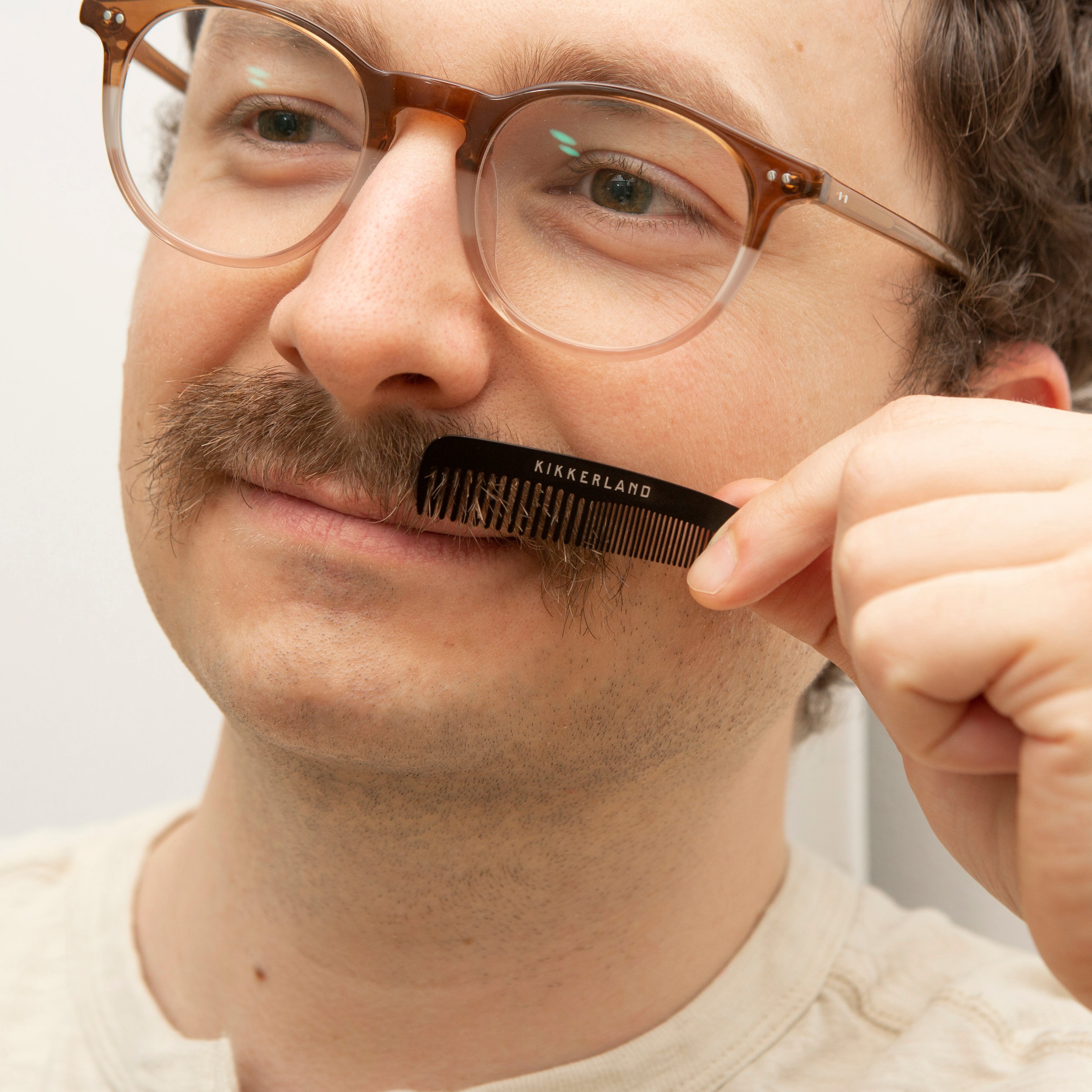 Mini Mustache Comb – Kikkerland Design Inc