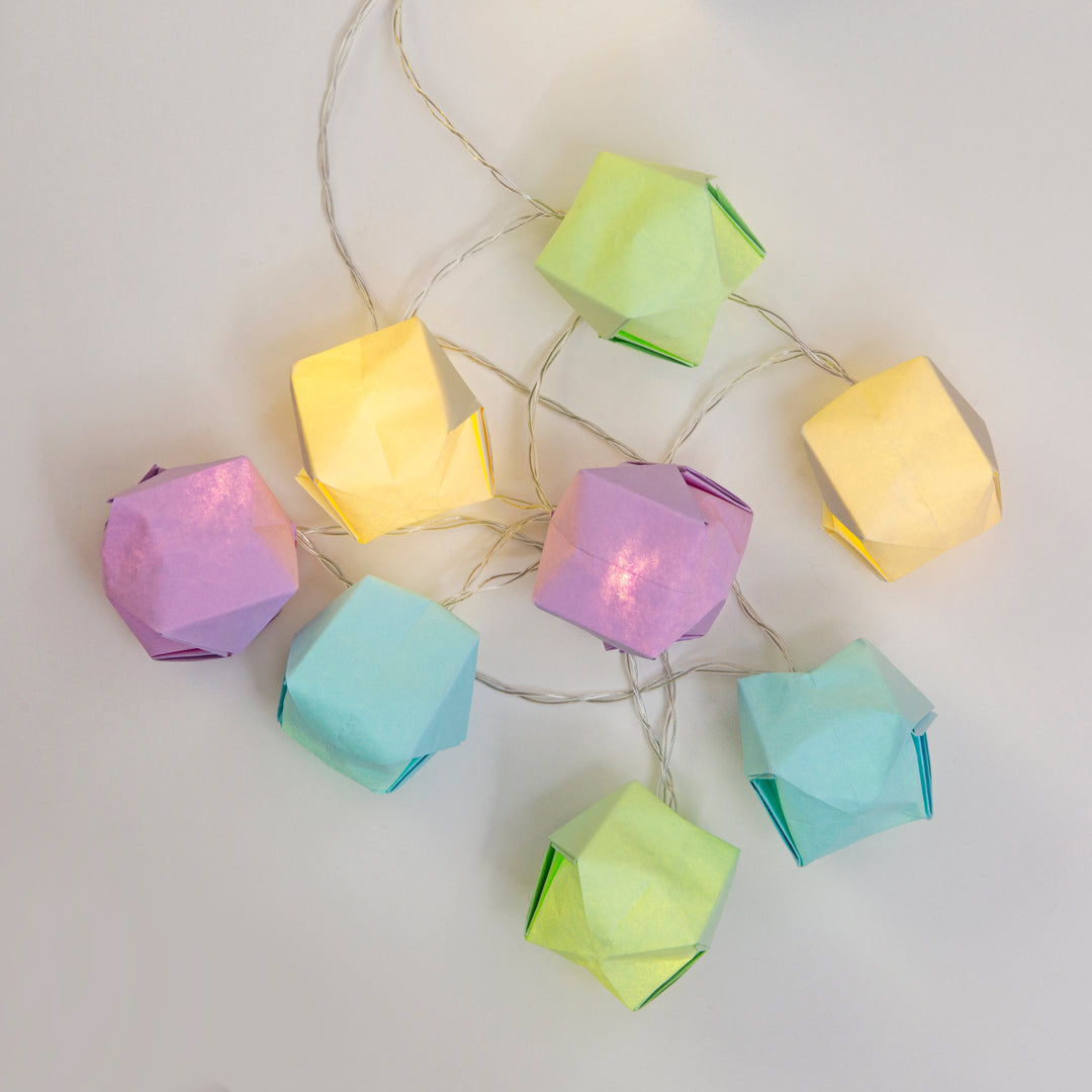 Crafter's Make Your Own Origami String Lights – Kikkerland Design Inc