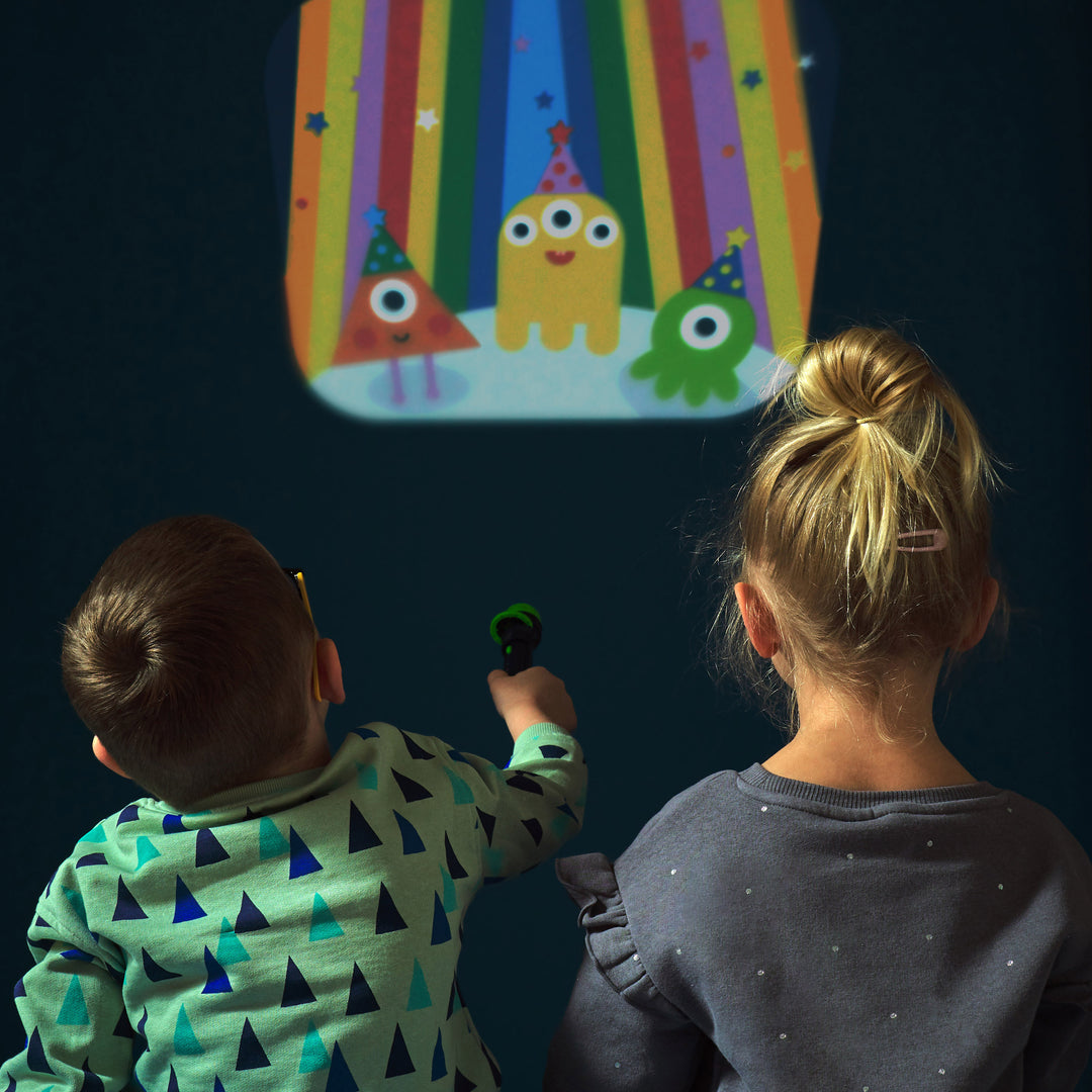 Kidoki Space Stories Storybook Flashlight – Kikkerland Design Inc