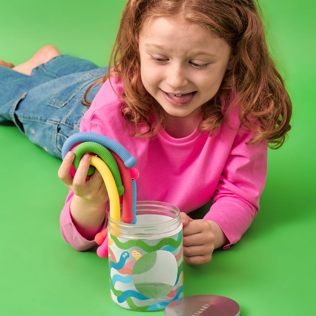 Kidoki Can of Worms – Kikkerland Design Inc