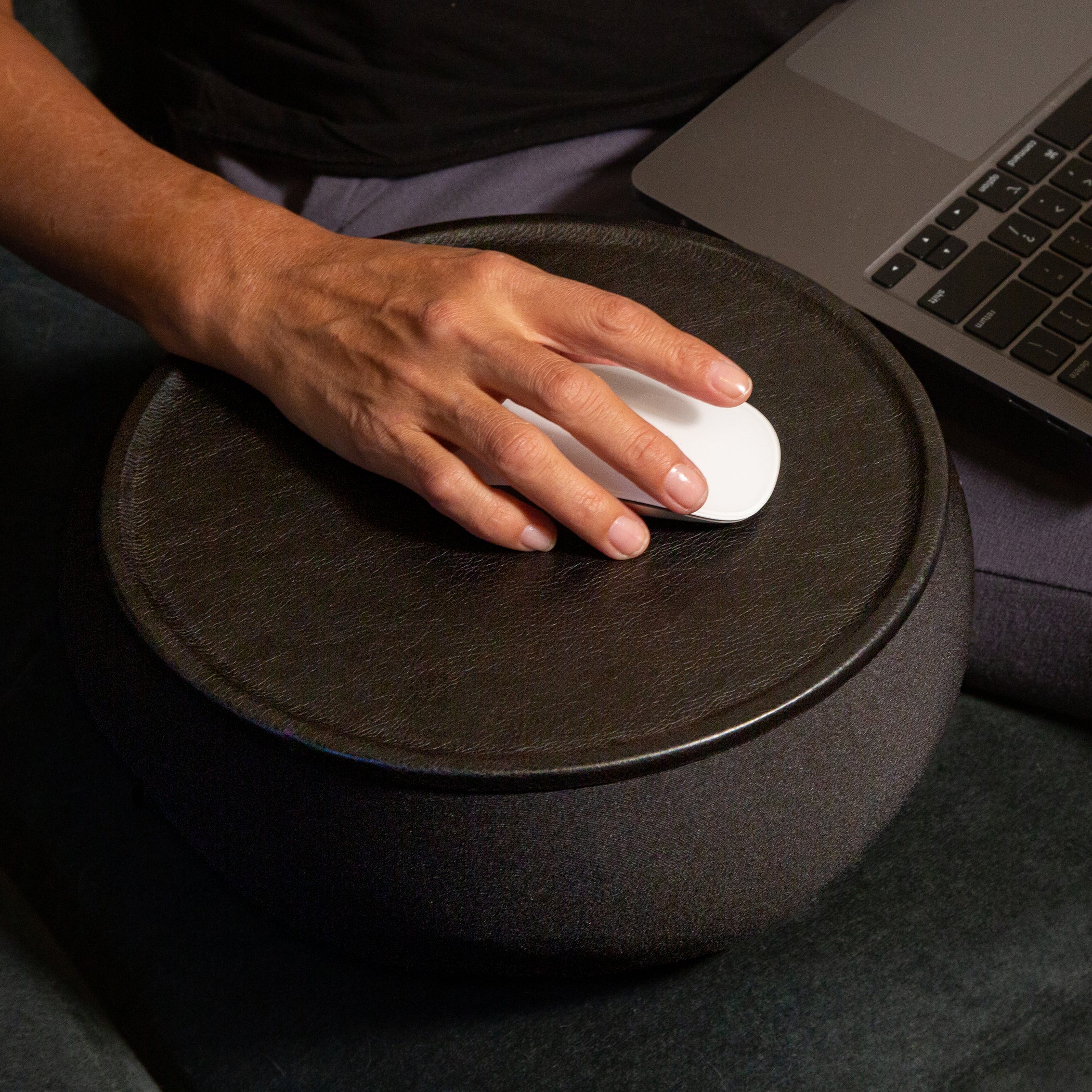 Sofa Mouse Pad — Kikkerland Design Inc