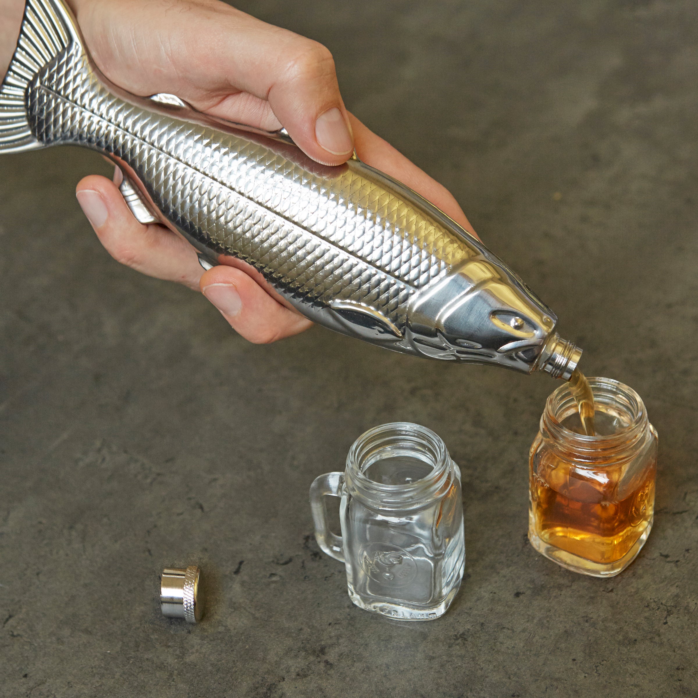 Fish Flask – Kikkerland Design Inc
