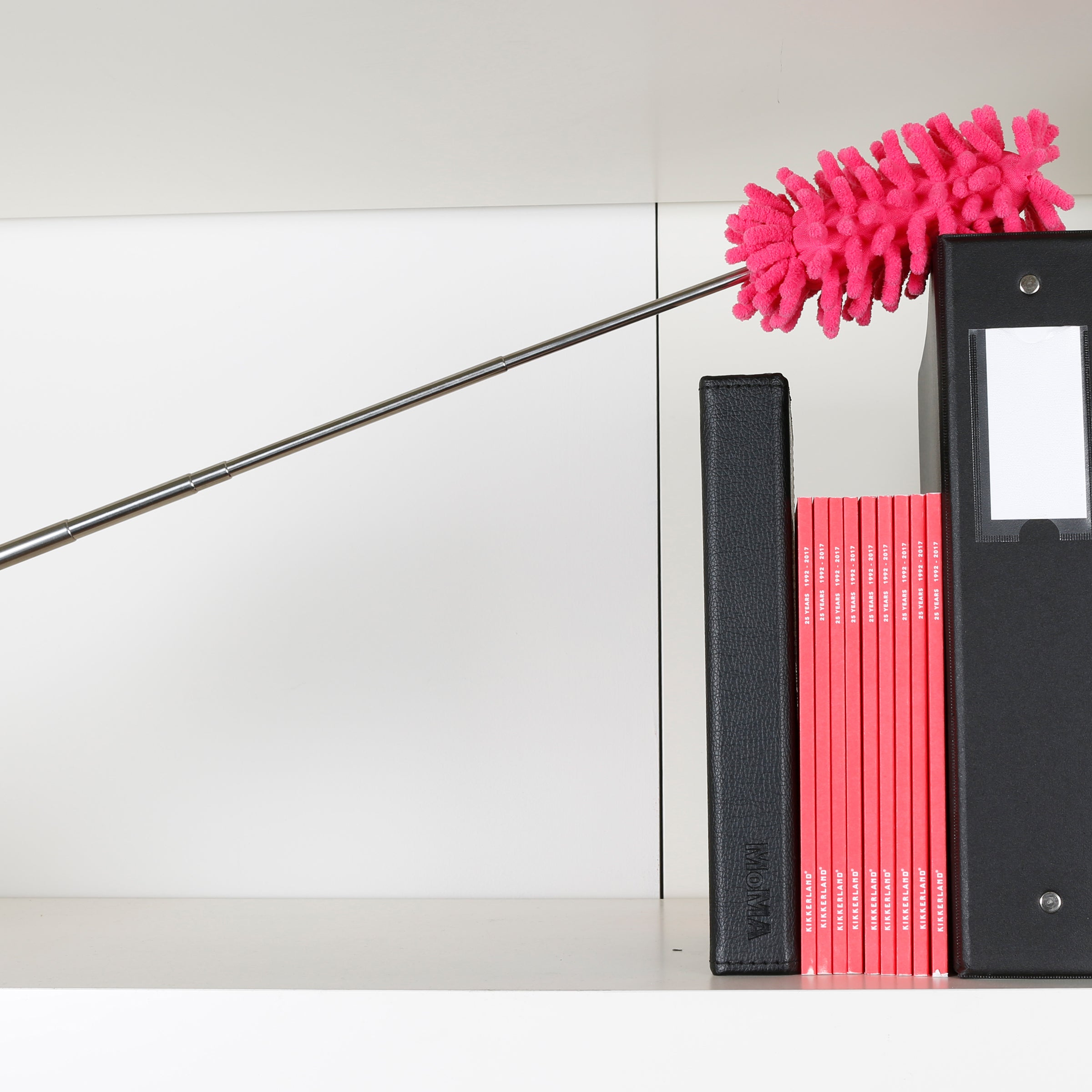 Extendable Duster – Kikkerland Design Inc