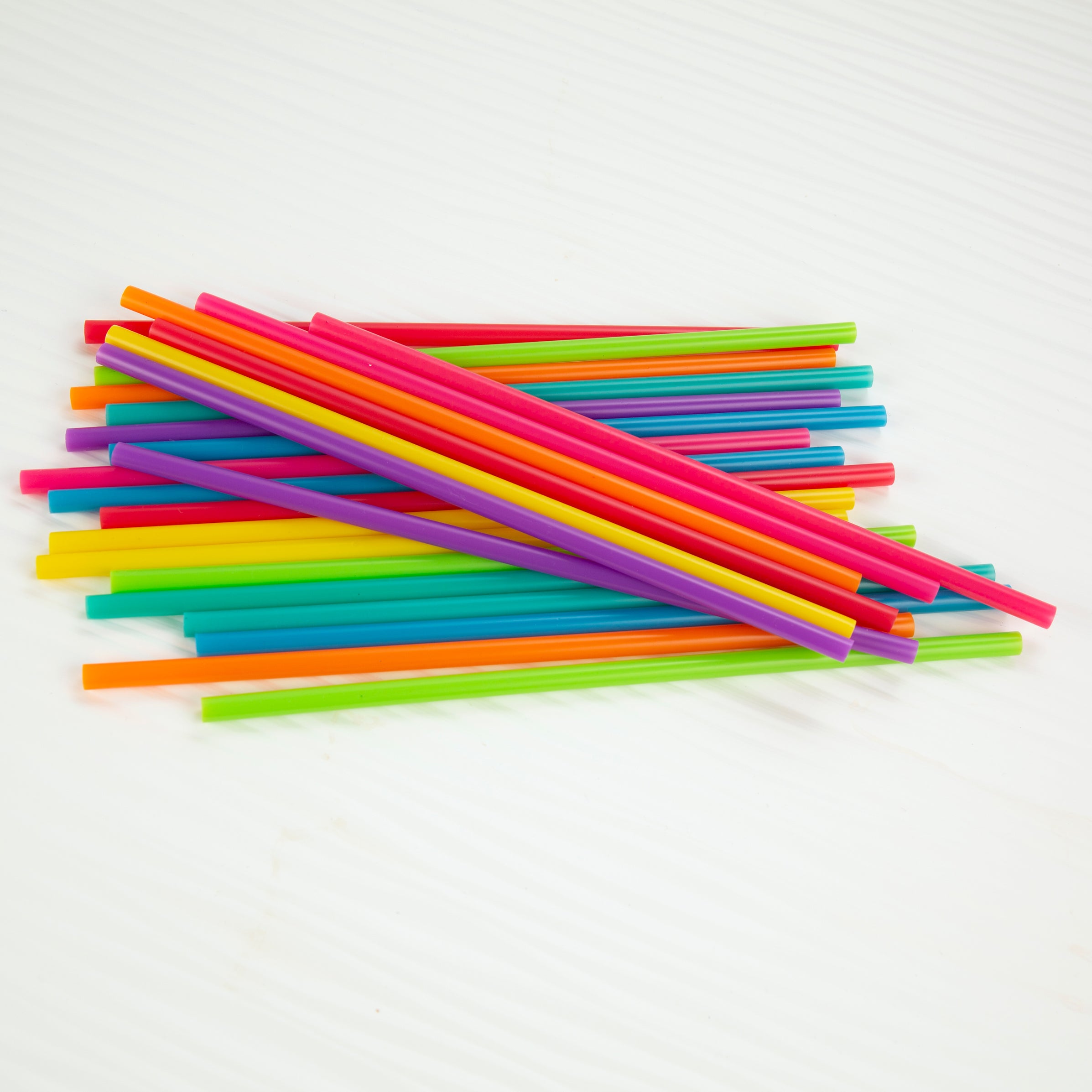 8" Bright Multi Color Plastic Straws S/24 — Kikkerland Design Inc