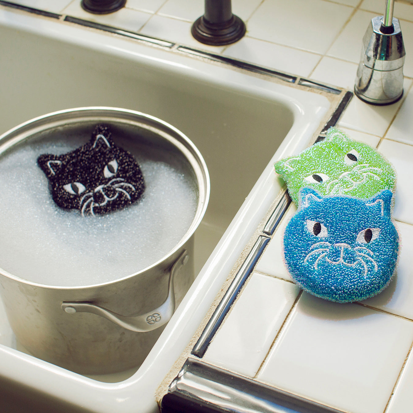 Kitty Scrub Sponges – Kikkerland Design Inc