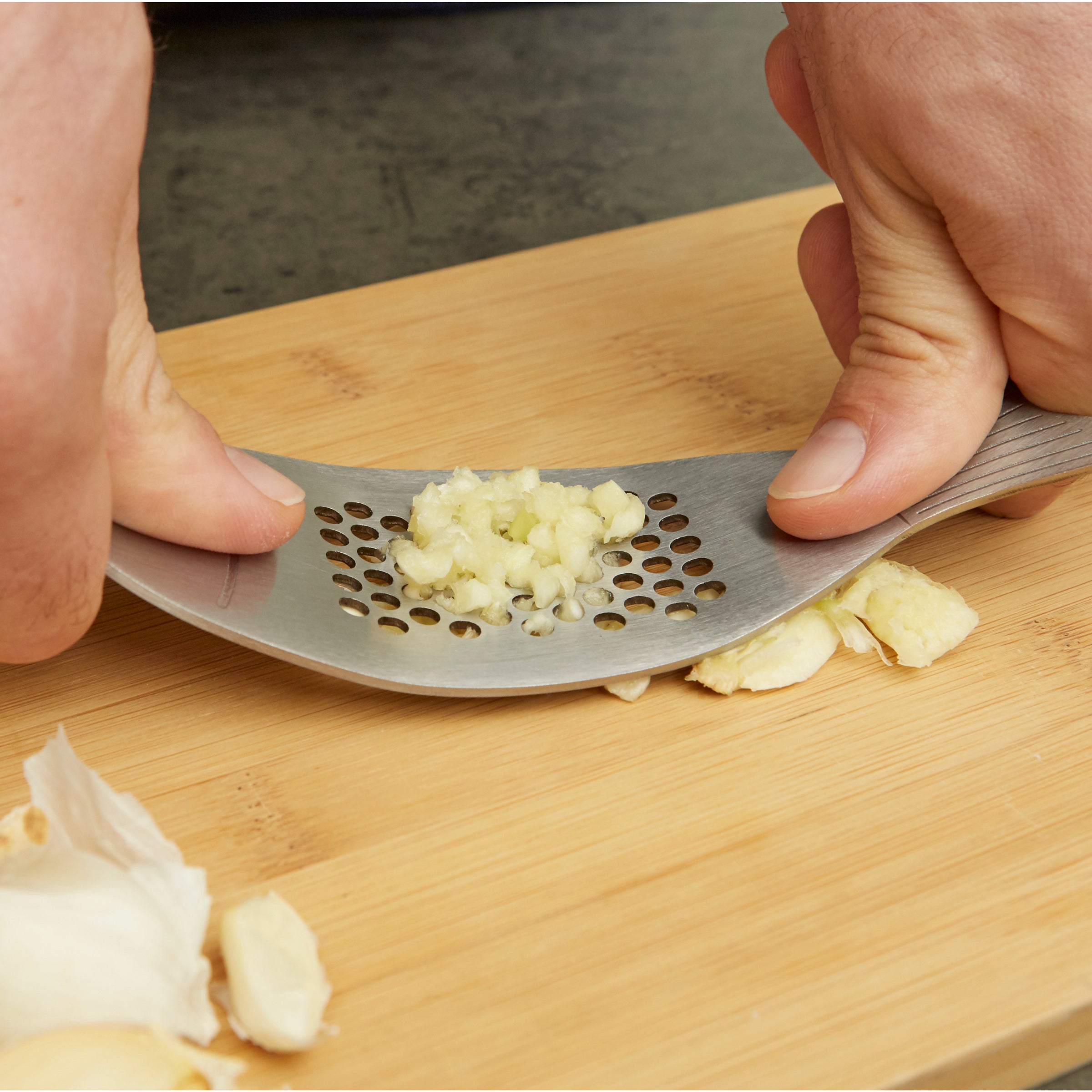Fish Garlic Press – Kikkerland Design Inc
