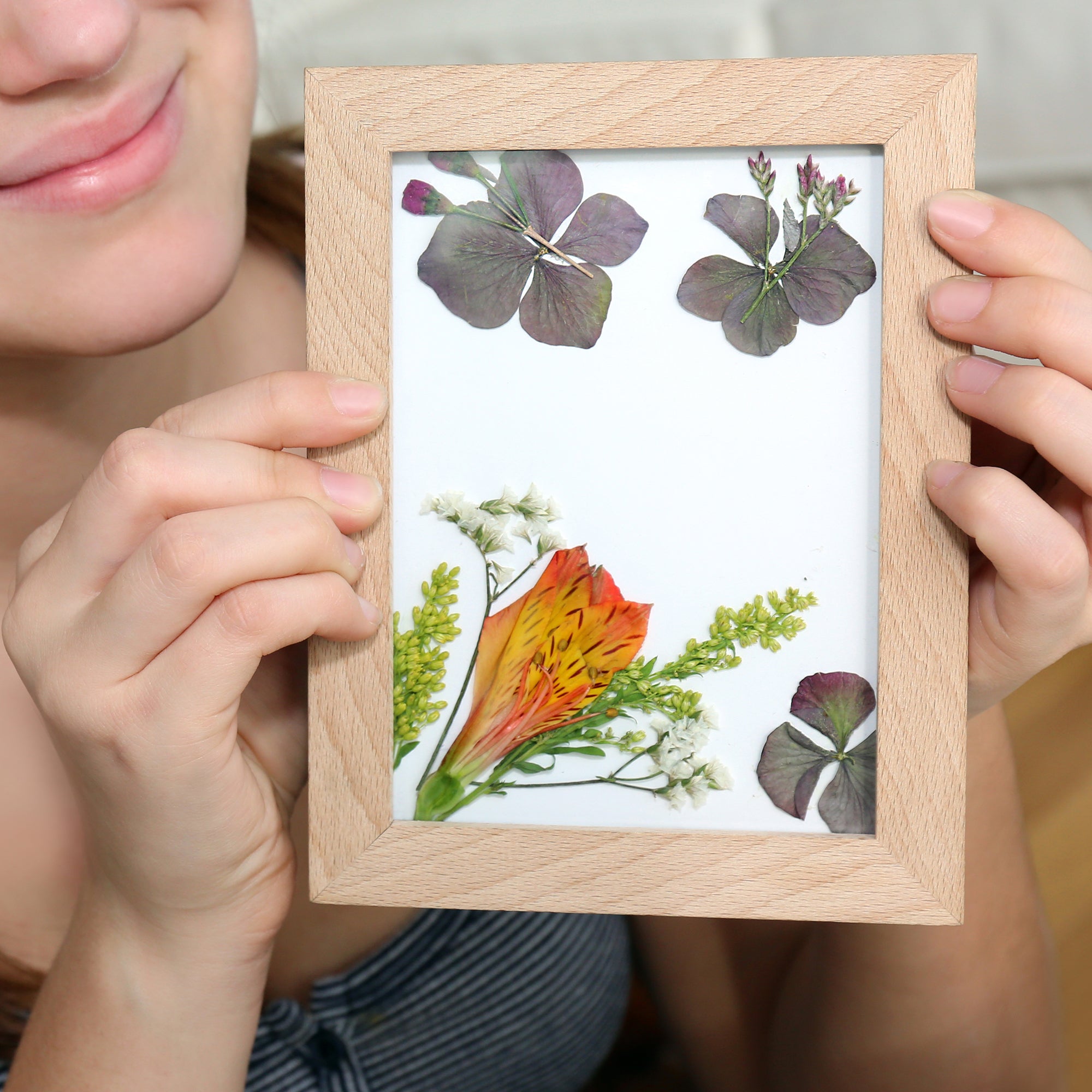 Huckleberry Make Your Own Pressed Flower Frame Art – Kikkerland Design Inc