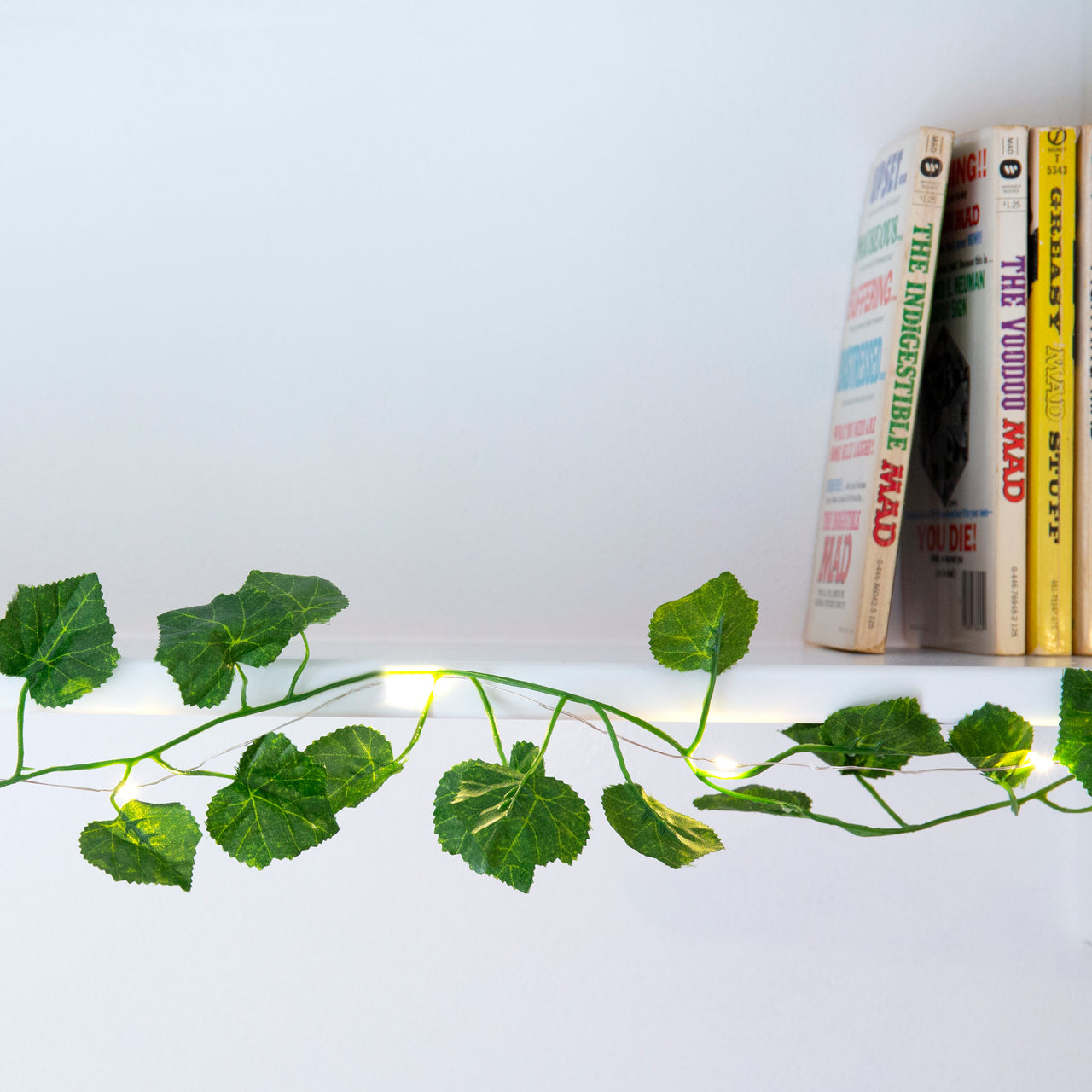 Ivy String Lights 10 Feet – Kikkerland Design Inc