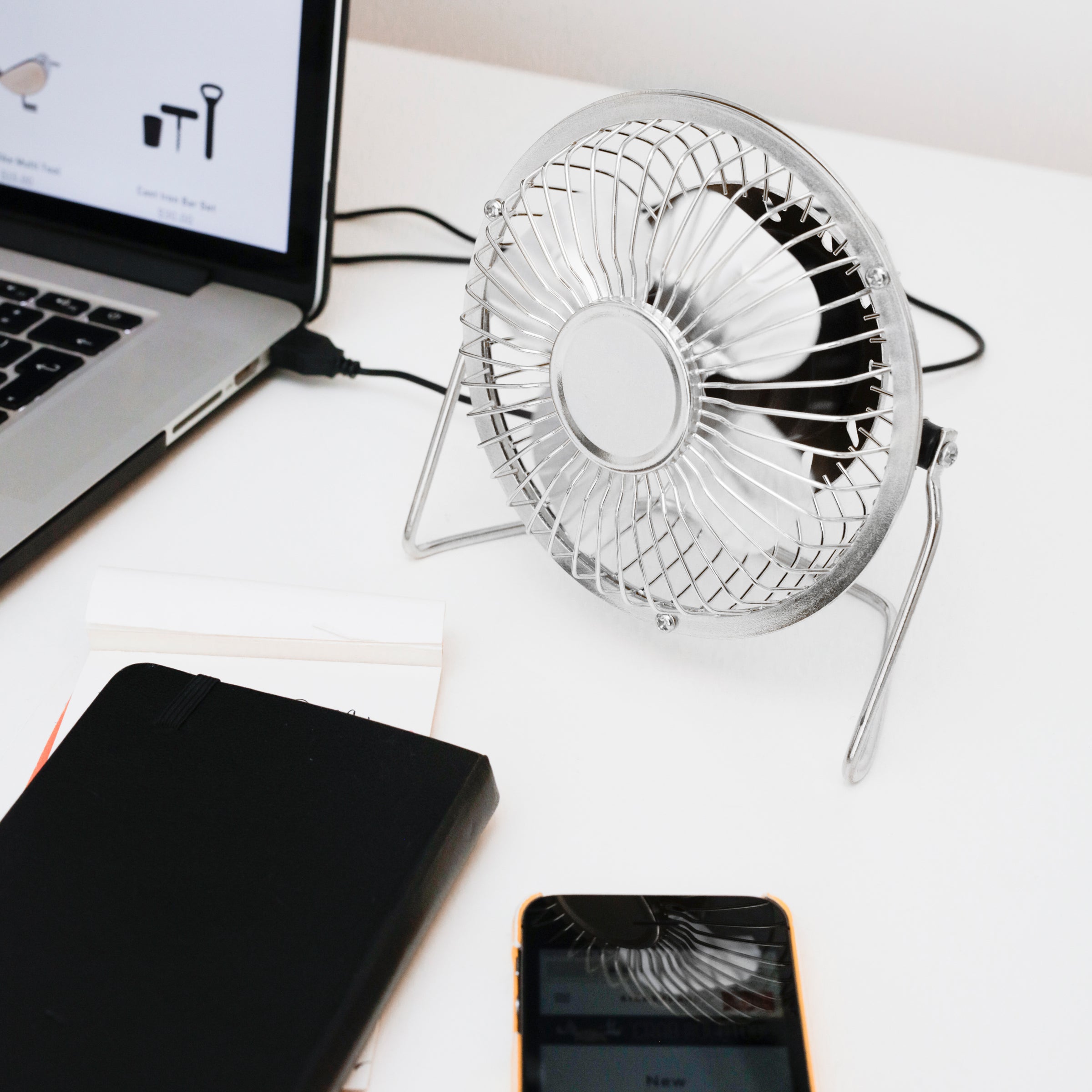 Black USB Desk Fan – Kikkerland Design Inc