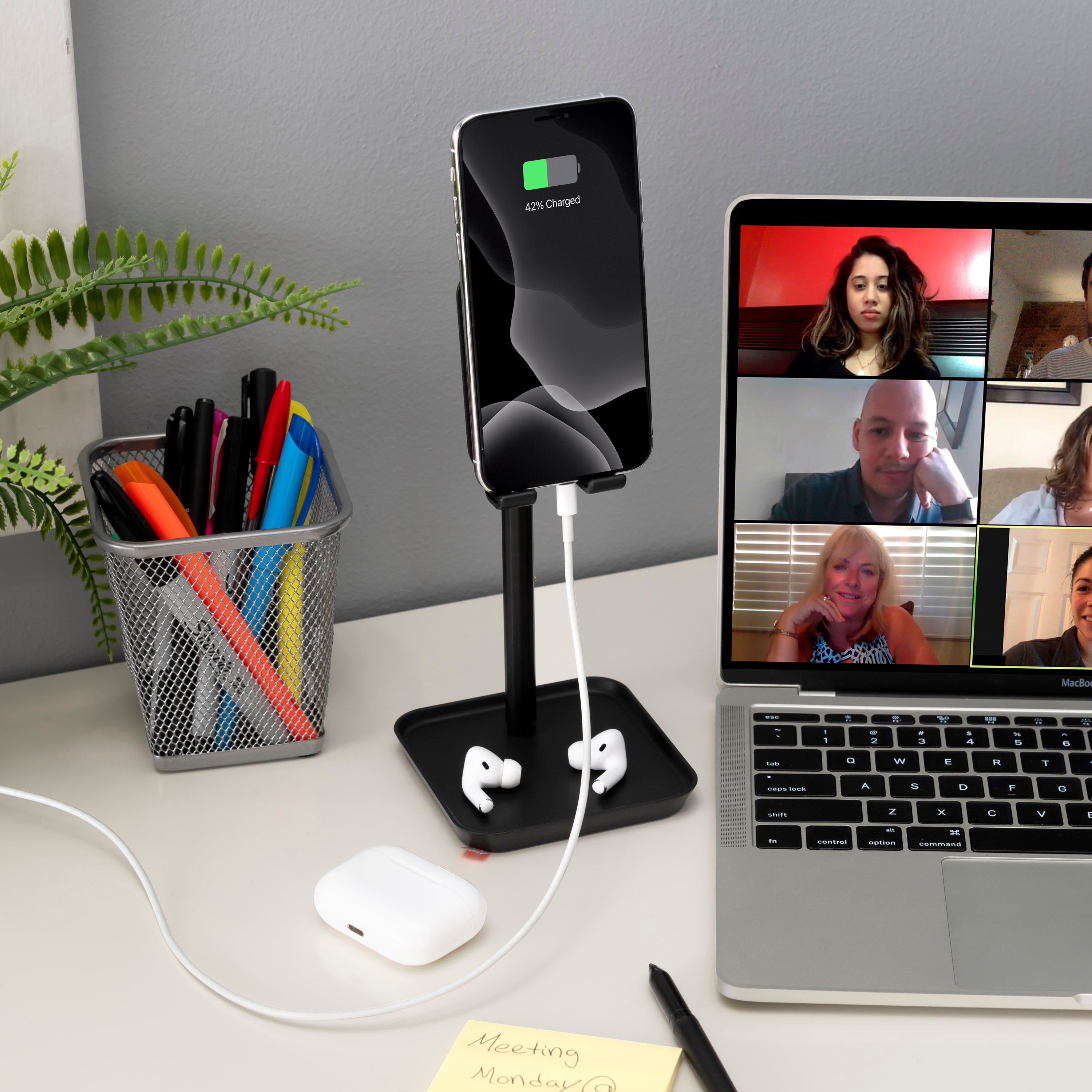 The Perfect Phone Stand in Black – Kikkerland Design Inc